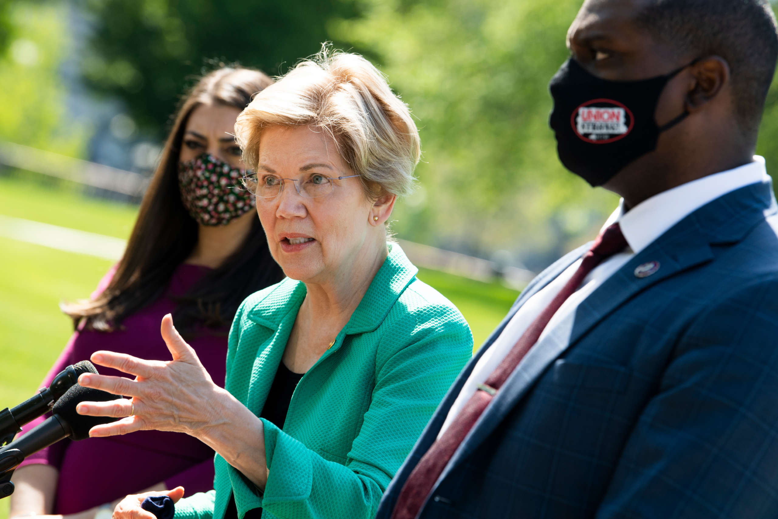 Elizabeth Warren Unveils $700 Billion Plan to Establish Universal Child ...