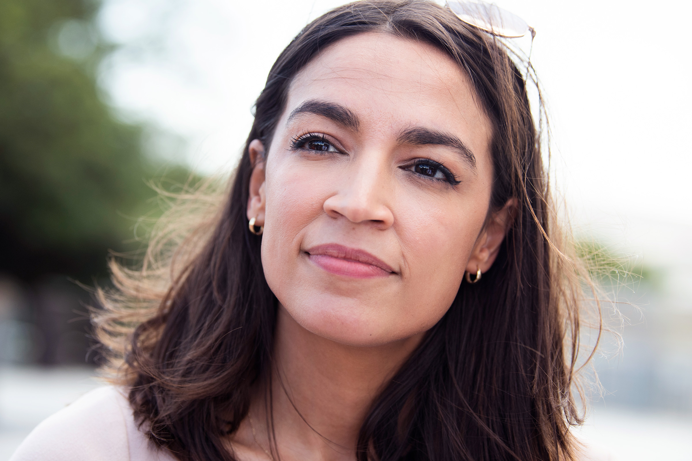 AOC Unveils Bill to Extend Unemployment Checks That Kept Millions From ...