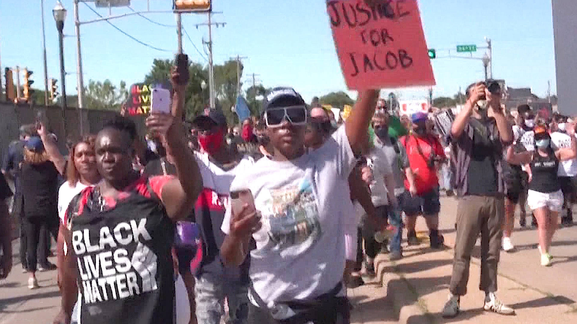 Outrage in Kenosha as Cop Who Shot Jacob Blake Returns to Work | Truthout