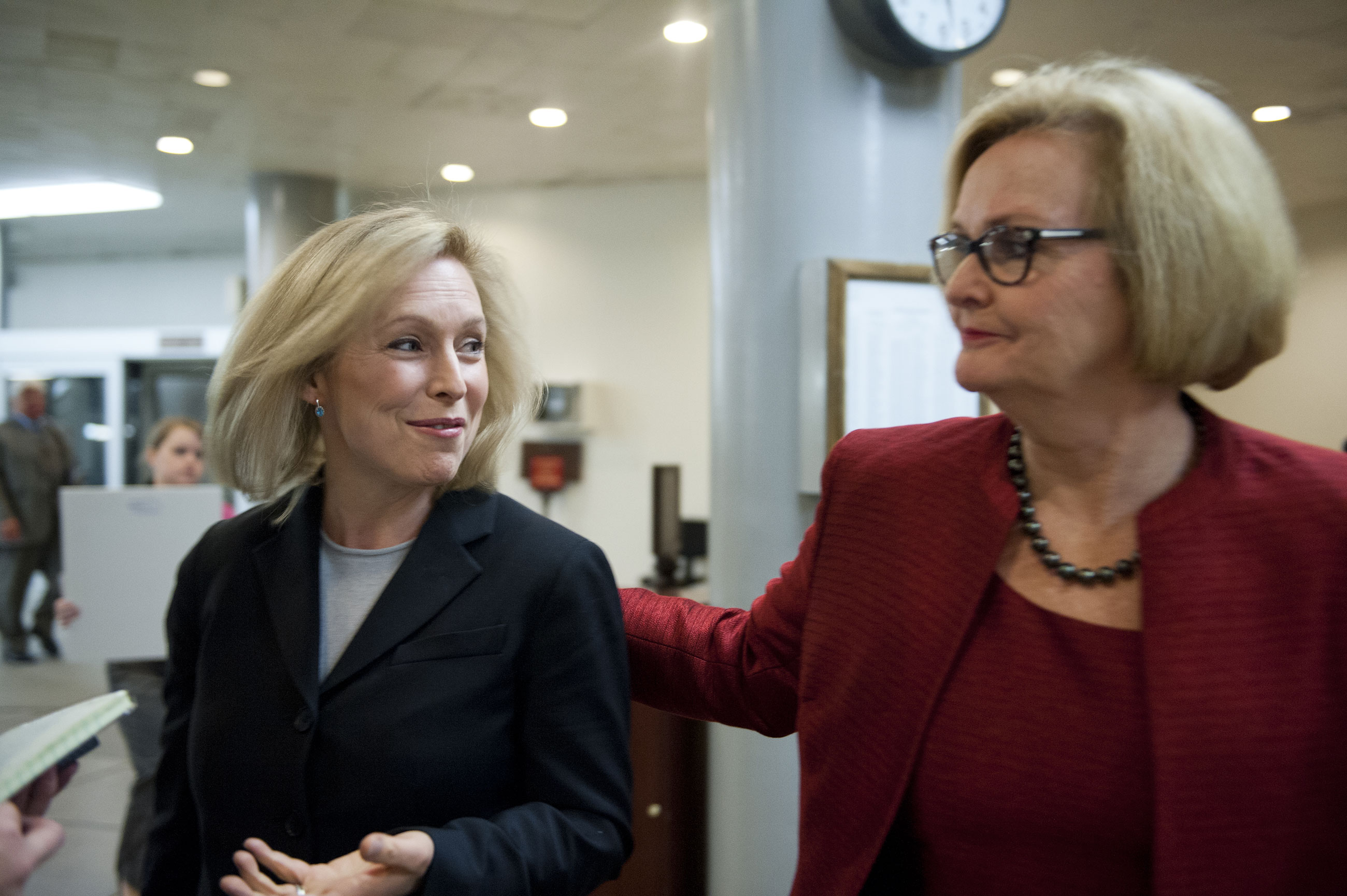 Democratic Women Candidates Benefit From Surge in Donations From Female ...