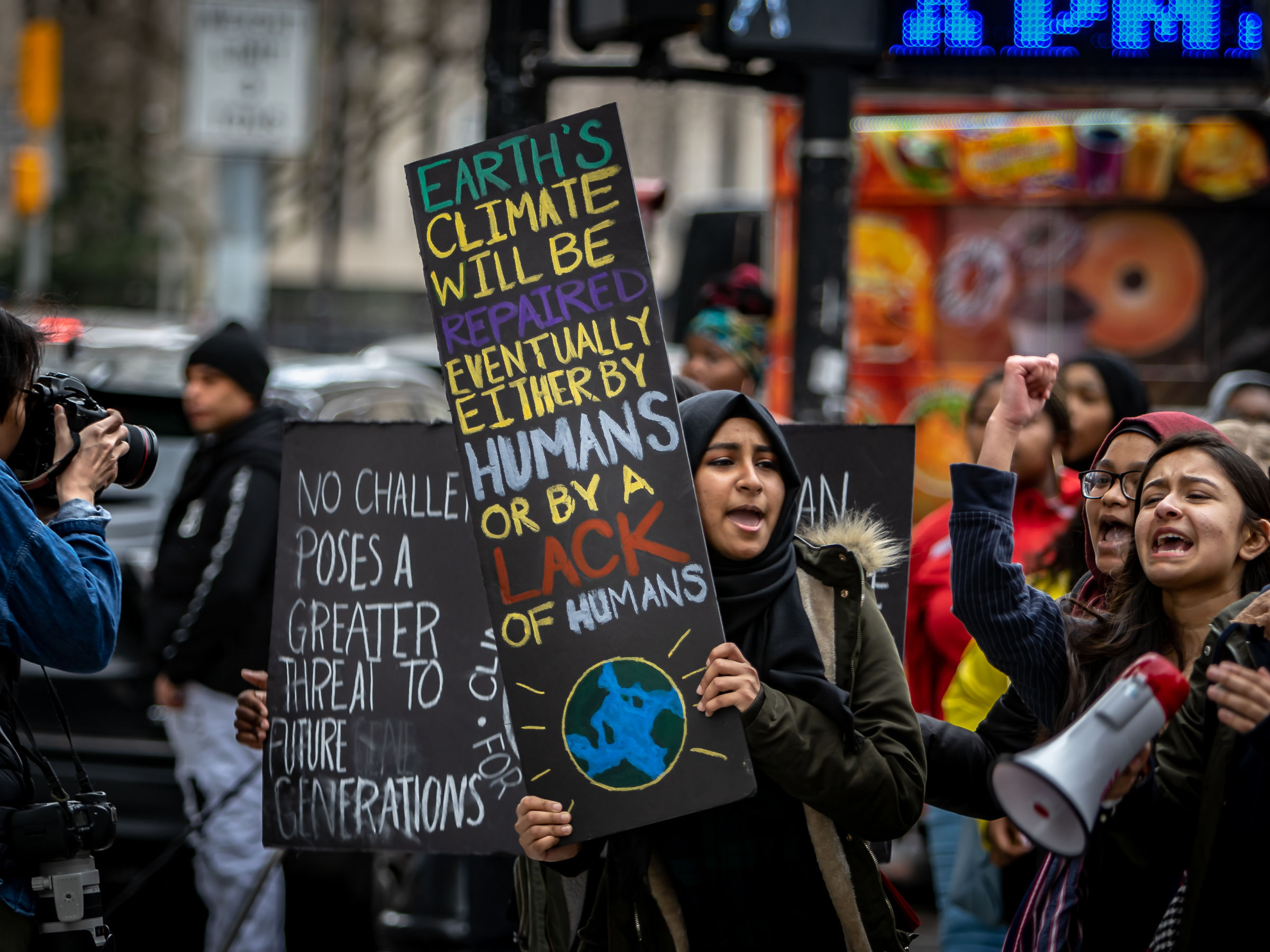 In First Debate, 2020 Candidates Must Step It Up on Climate Change ...