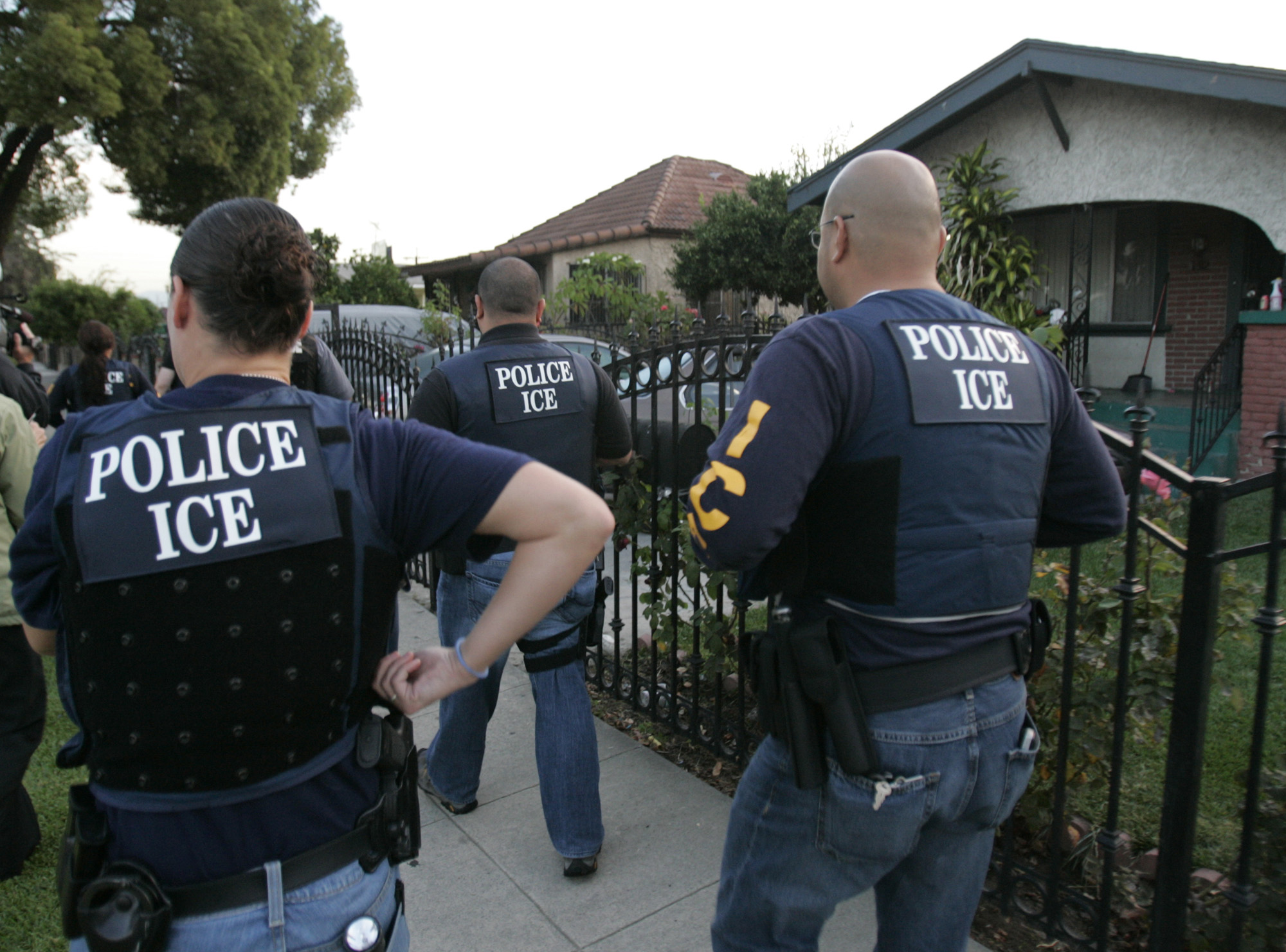 ICE Raids Benefit Bosses by Creating Fear in Workers | Truthout