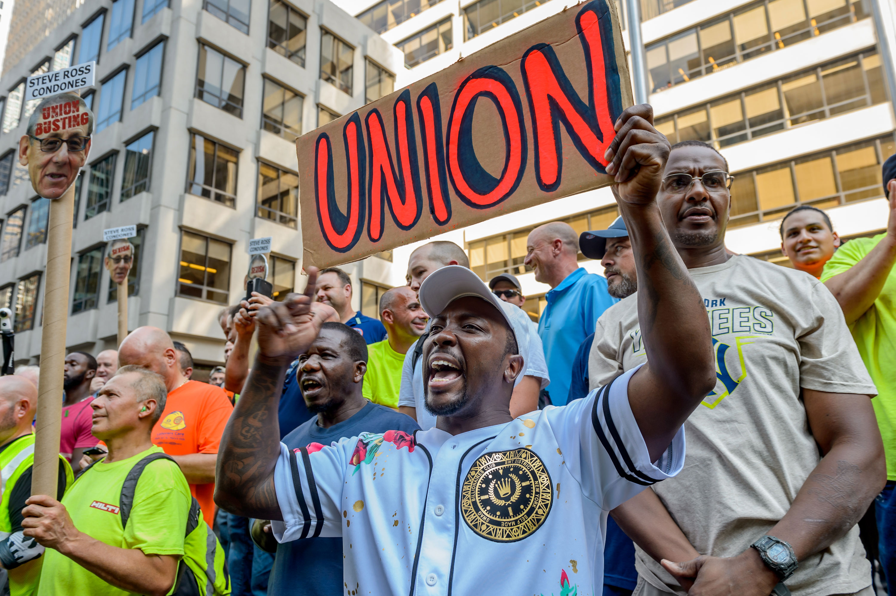 Bosses Break the Law in Over 40 Percent of Union Campaigns | Truthout