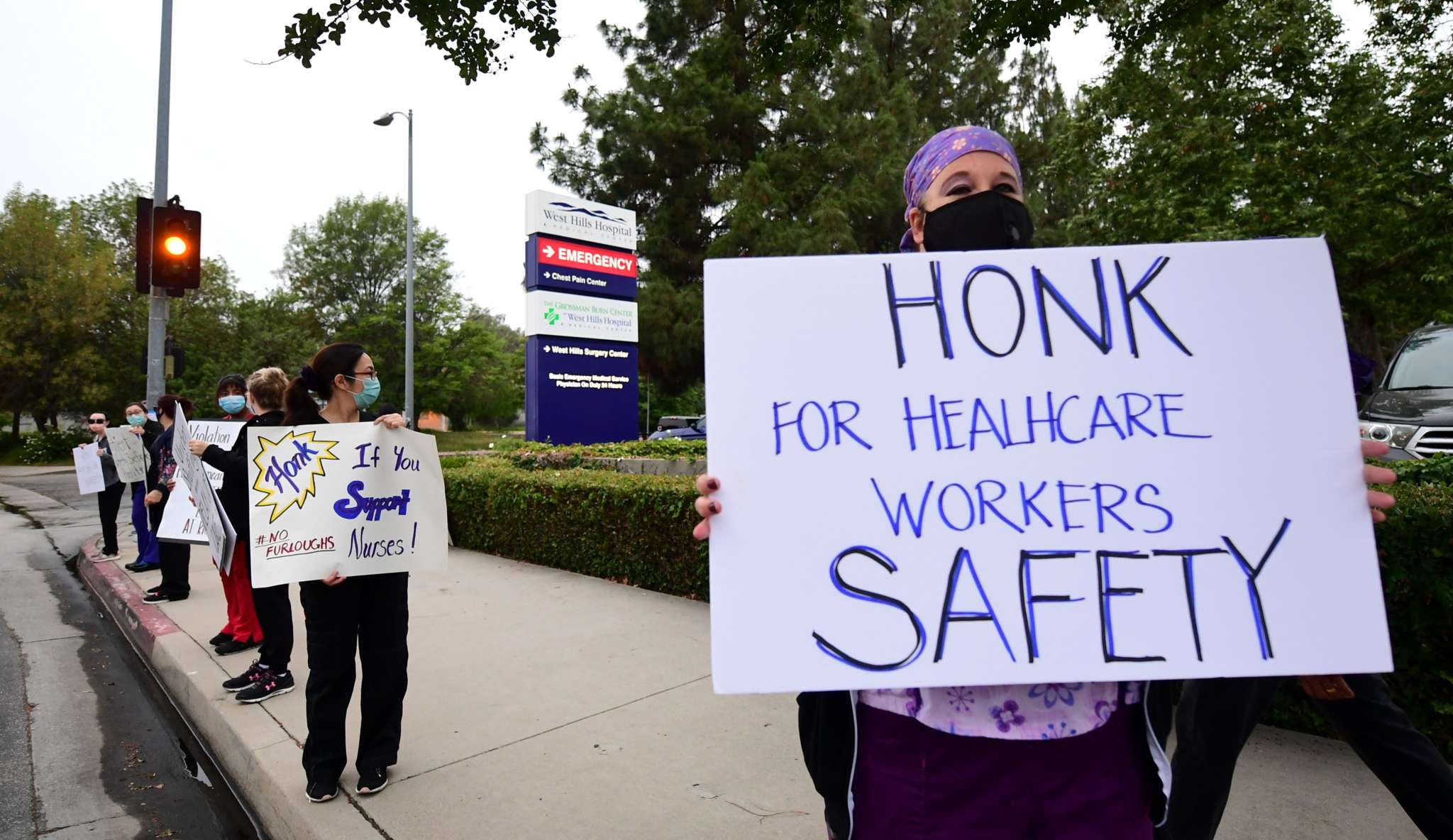 Hundreds of Nursing Home Workers Are on Strike | Truthout