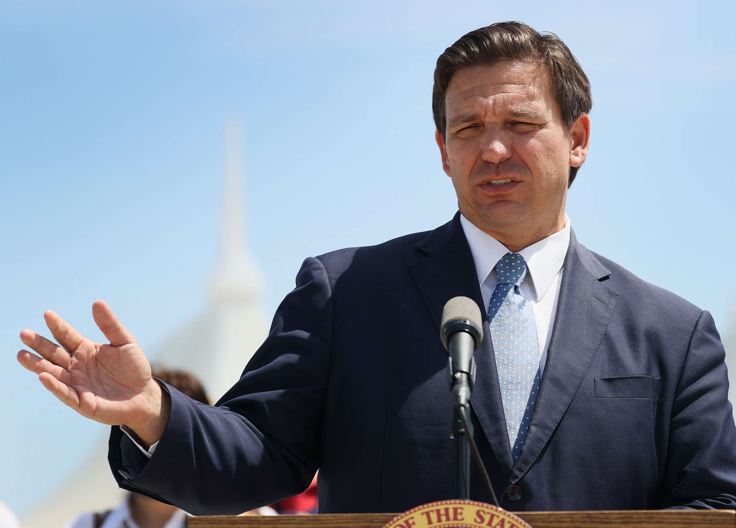 DeSantis and Abbott Count on Reelection Despite Letting Tens of ...