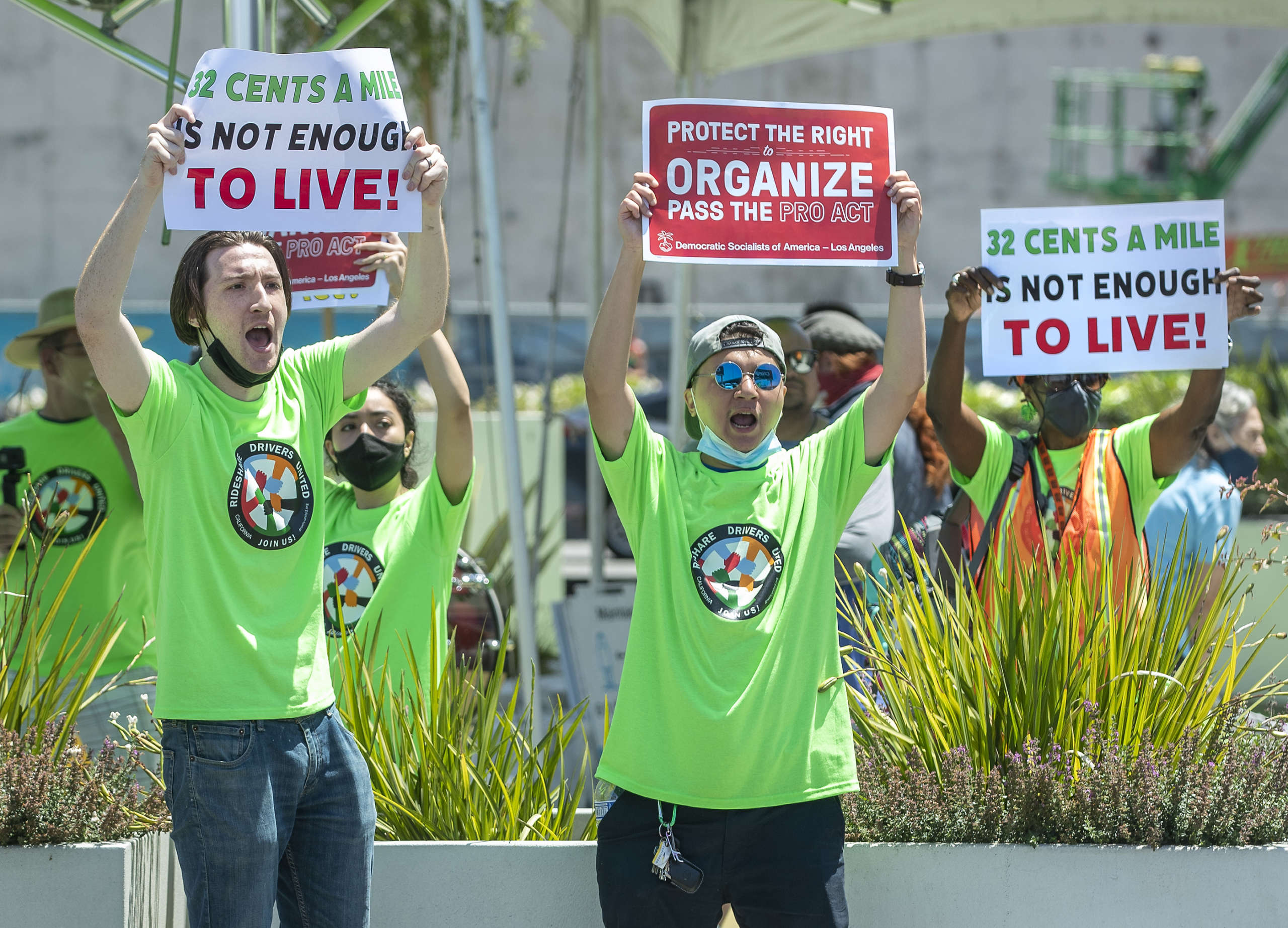 In Win for Gig Workers, Judge Rules California’s Prop 22 ...