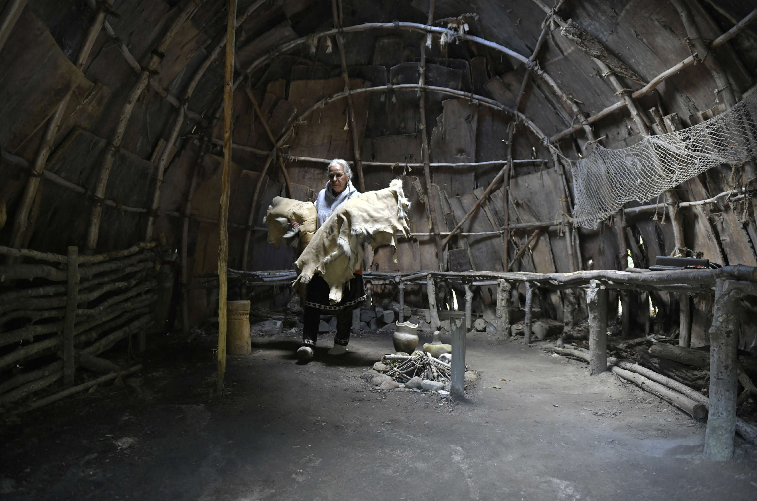 Tribe That Helped Pilgrims Survive First Thanksgiving Regrets It 400 ...