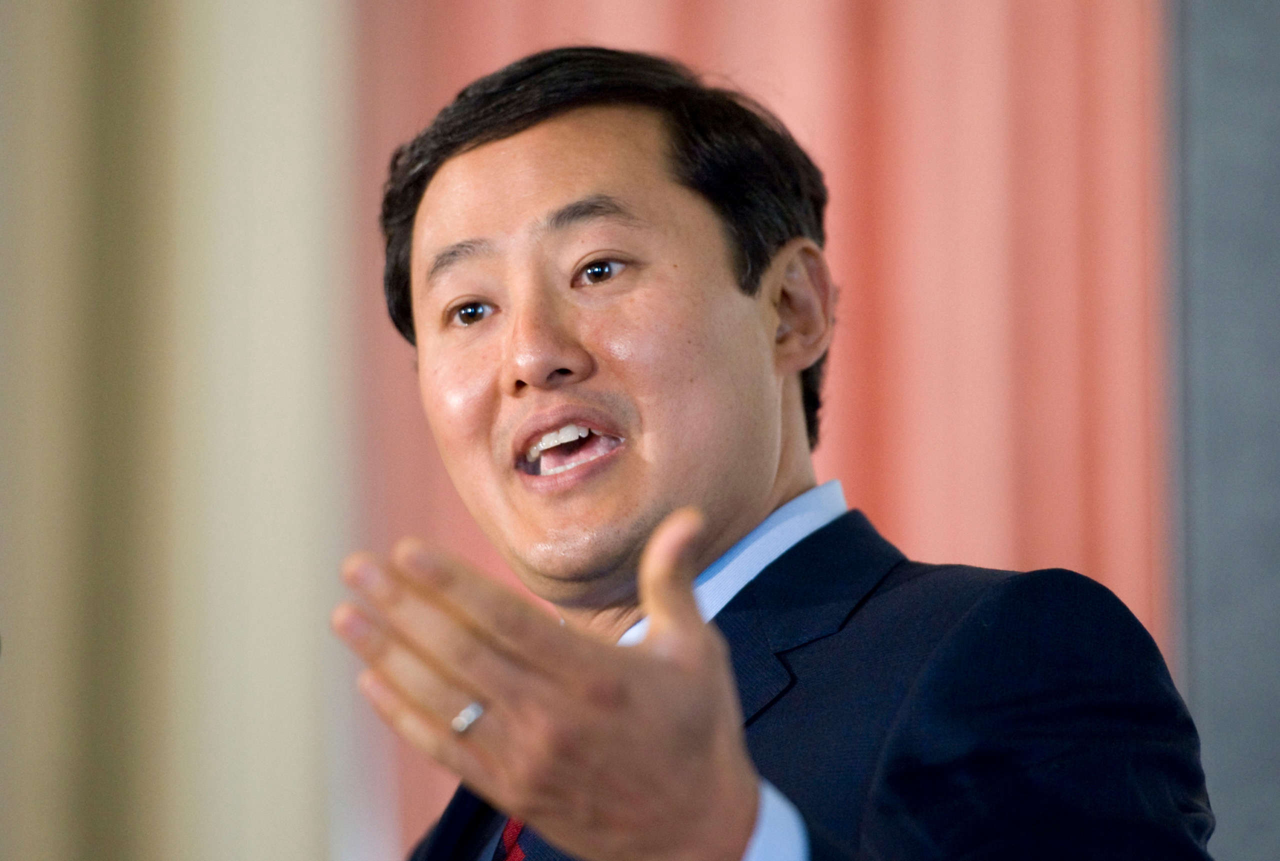 Torture Memo Lawyer John Yoo Devises Theory for Stealing Presidential ...