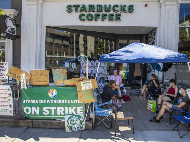 Sanders, Warren Slam Starbucks for “Unethical and Unlawful” Union ...