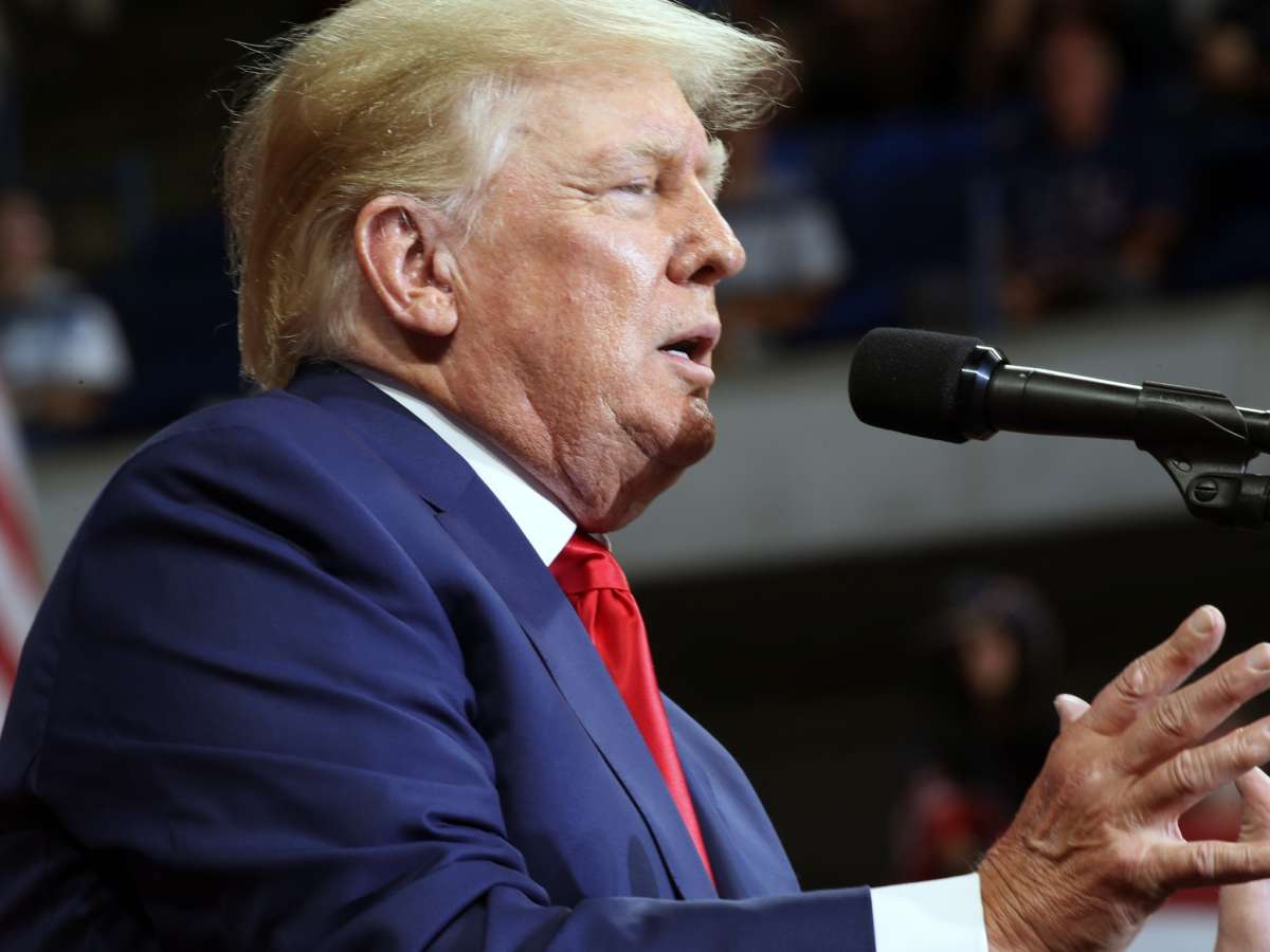 Trump Made Up “Audit” Excuse for Why He Shouldn’t Make Tax Returns ...