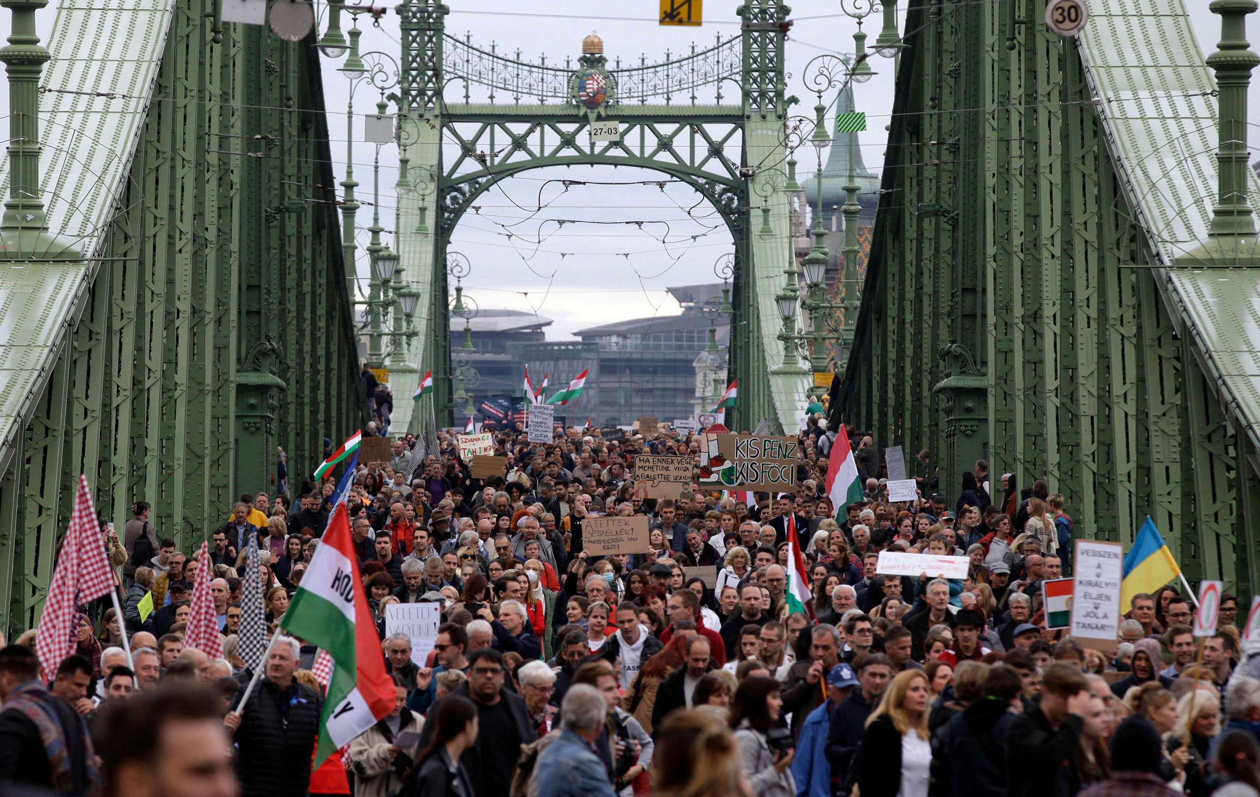 80,000+ March Against Far Right Orbán Government as Part of Teachers ...