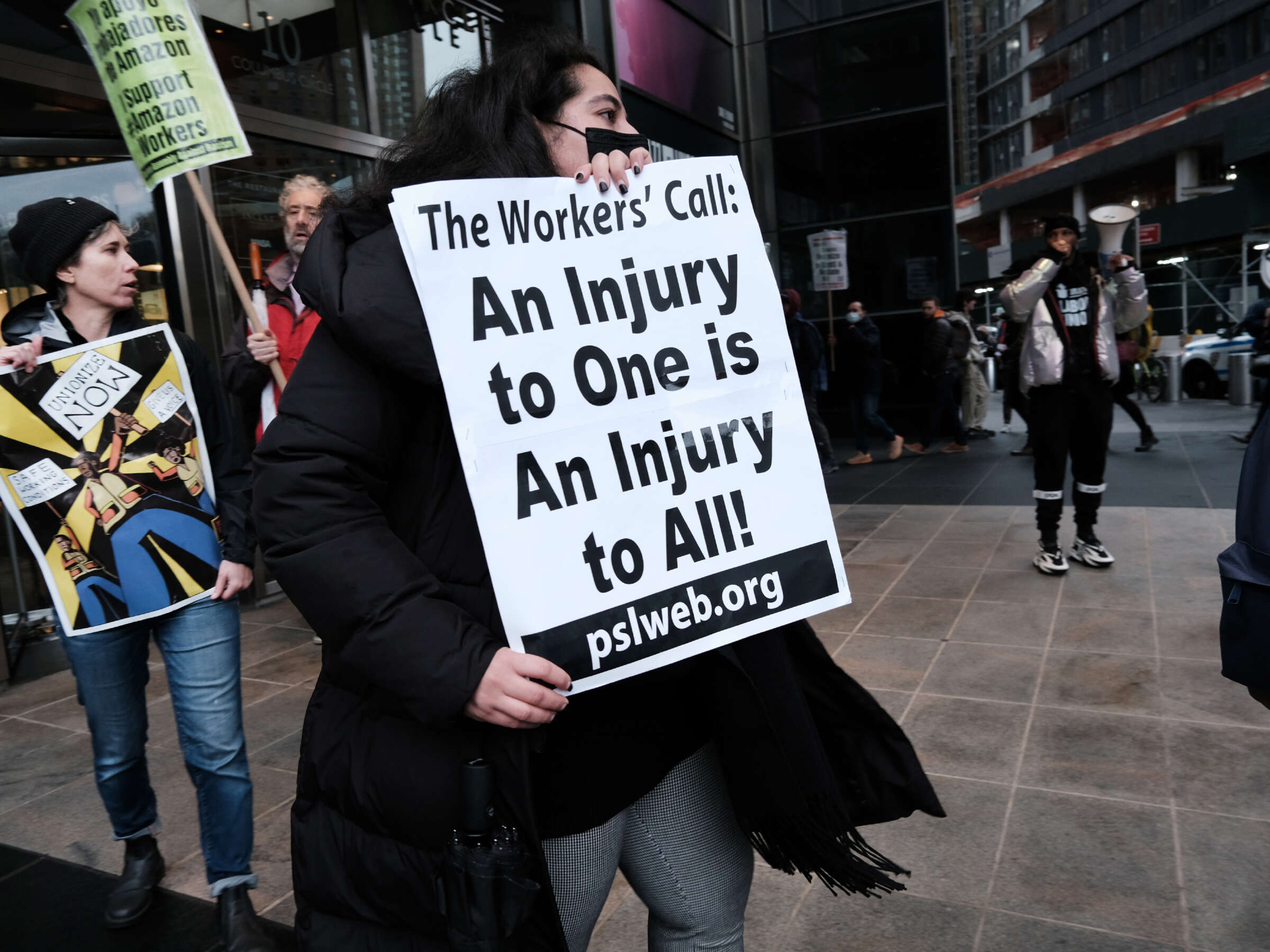 Amazon Is Hiring Aggressive Firms to Bust Union Efforts - Truthout