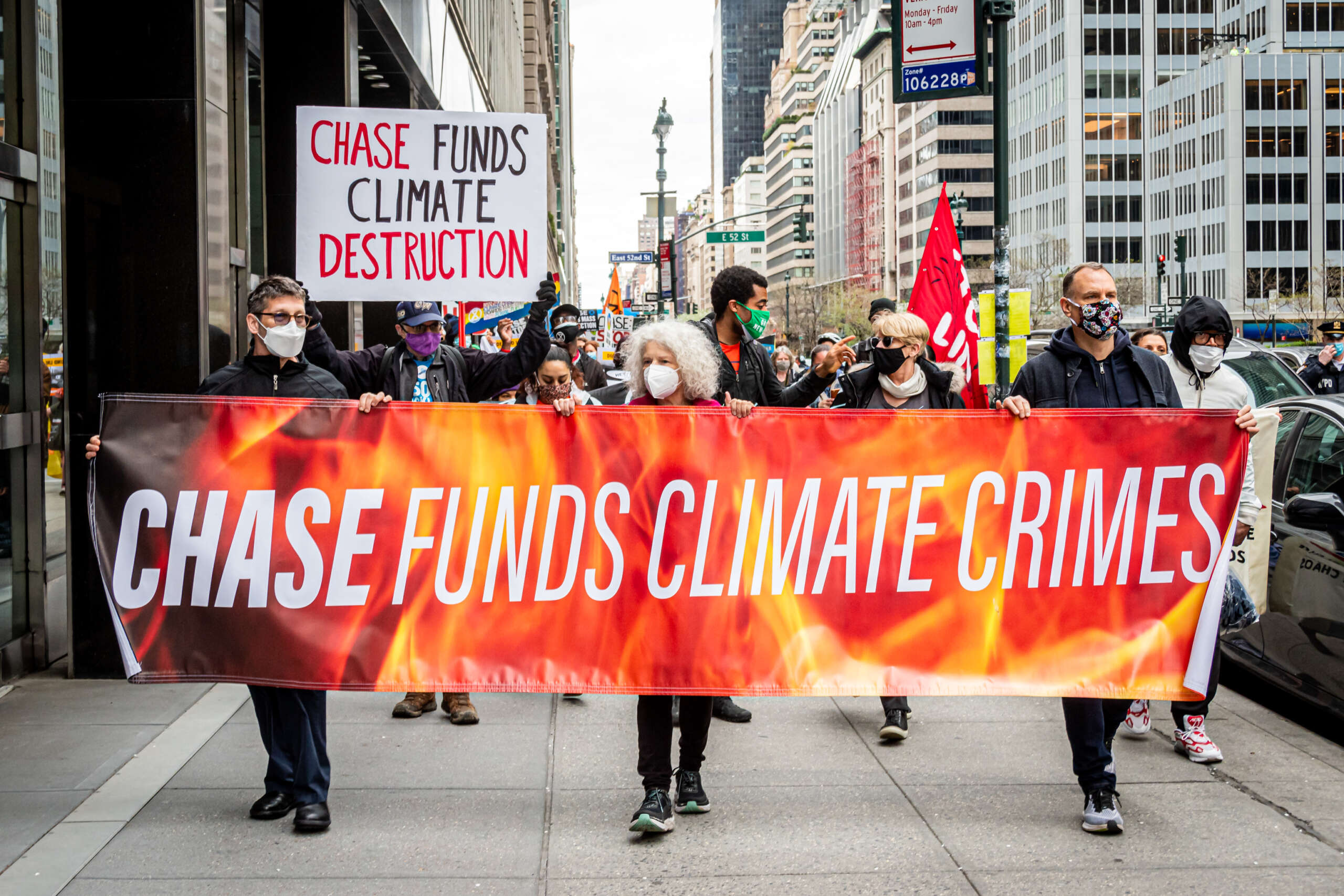 JPMorgan Chase Pledged Carbon Reduction. Weeks Later It Financed Coal ...