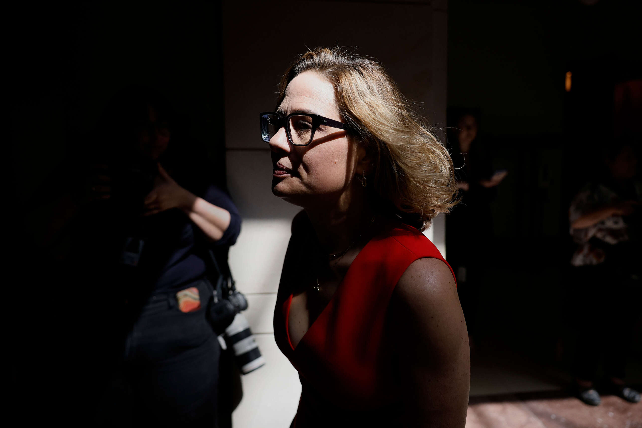 Investment Industry Pours Cash Into Kyrsten Sinema’s Leadership PAC ...