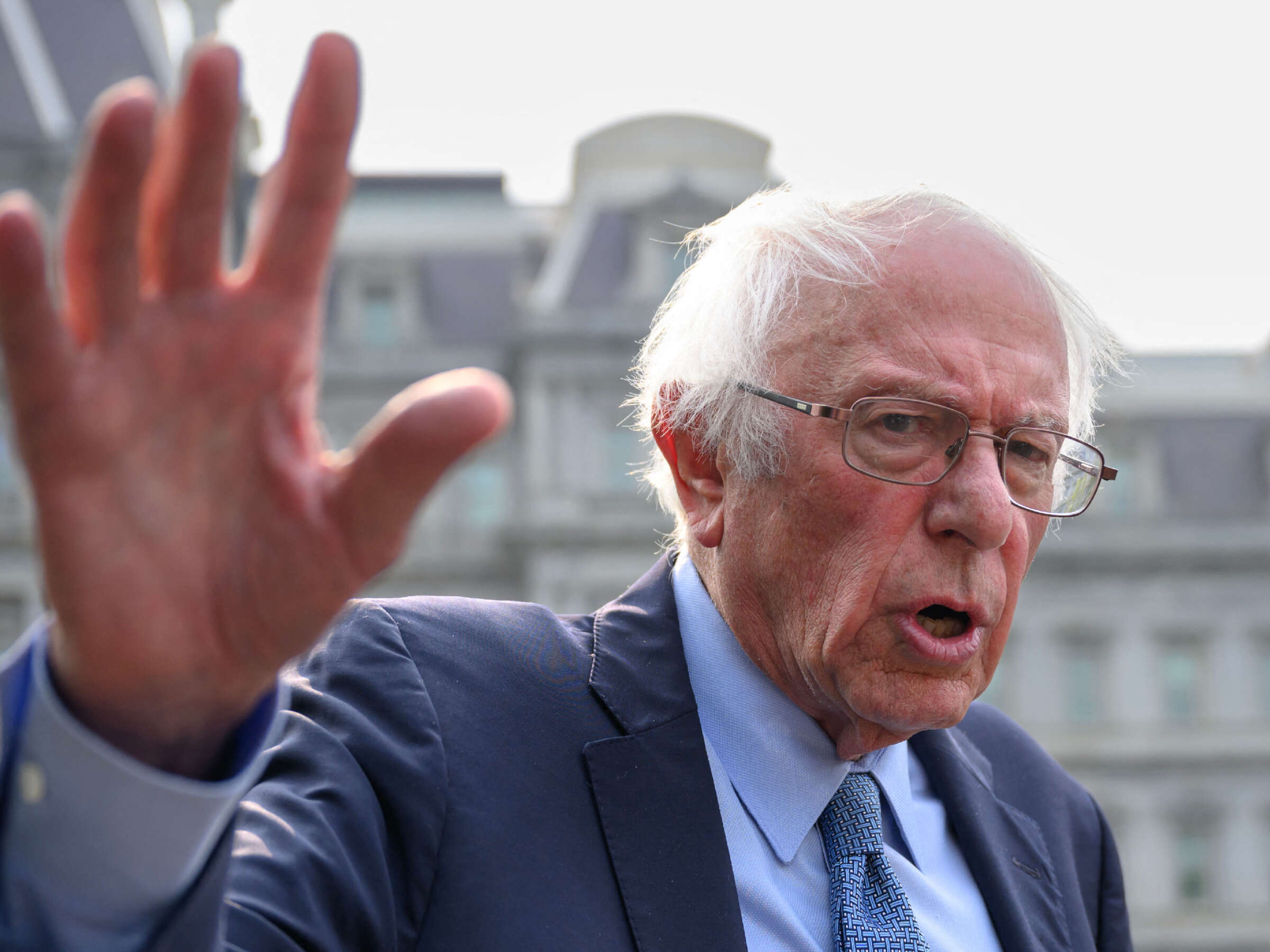 Sanders Demands Fair Contract for Nearly 2,000 Nurses on Strike in New ...