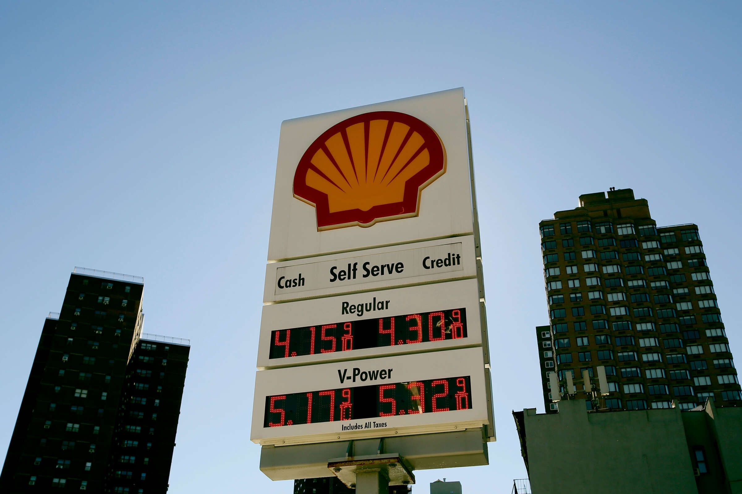 Shell’s Investments in Oil and Gas Projects May Increase by 10 Percent ...