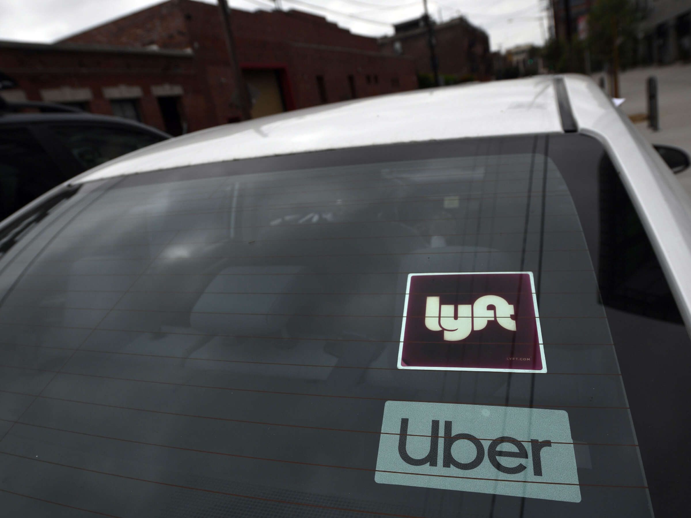 Uber, Lyft and DoorDash Workers May Gain Employee Benefits Under New ...
