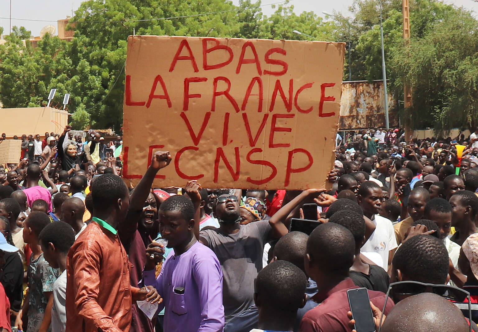 France’s Long Legacy of Colonialism Lives on in Sahel Crisis | Truthout