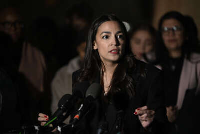 AOC, 20 NY Lawmakers Demand Columbia Reinstate Pro-Palestine Student ...