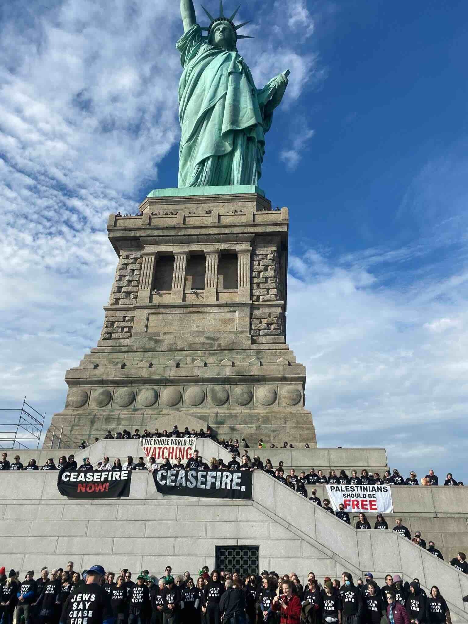 Jewish Voice for Peace Takes Over Statue of Liberty in Protest for ...