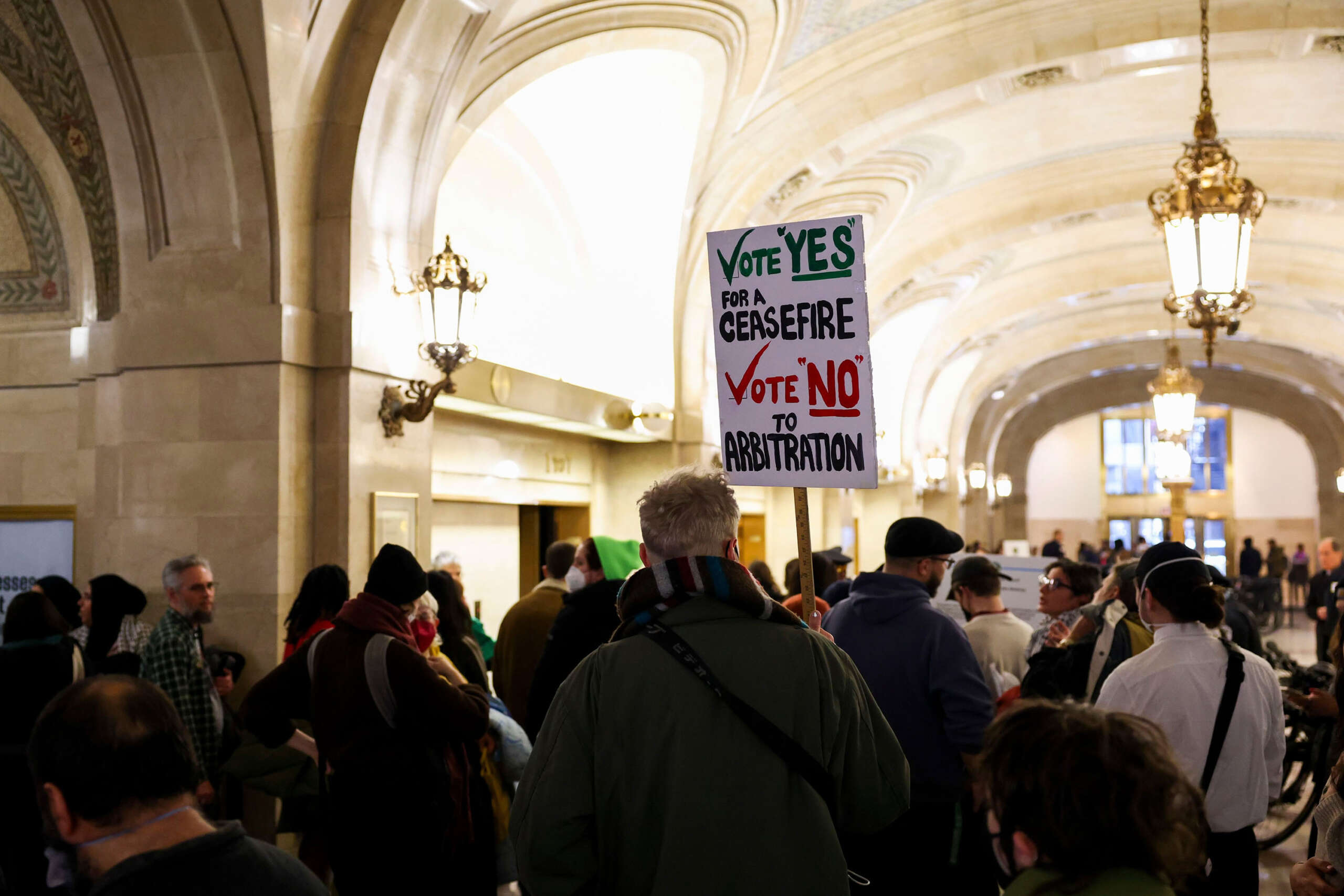 Chicago City Council Delays Voting on a Ceasefire Resolution | Truthout