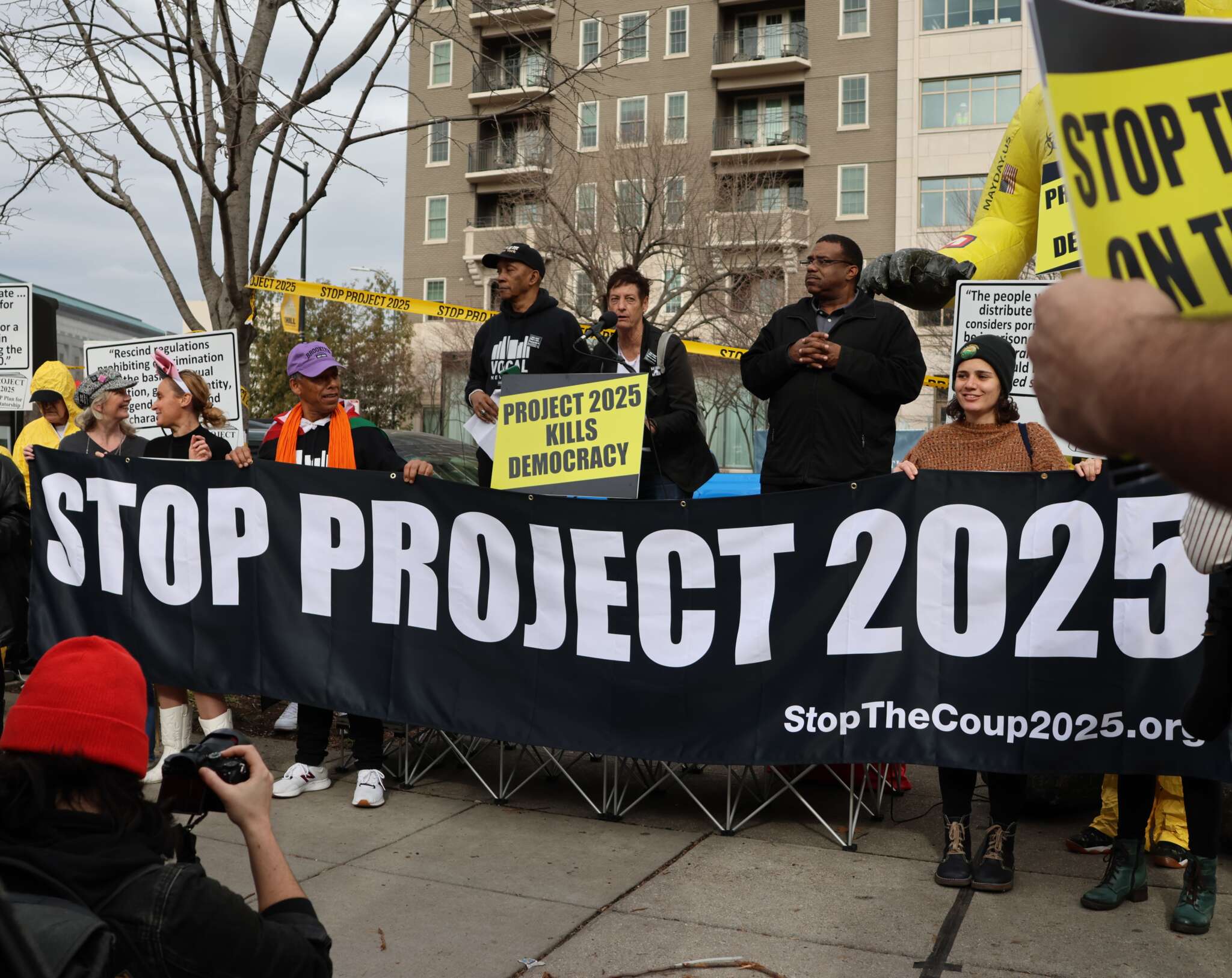 Project 2025 Links a Revolving Door of Players and Far Right Political ...