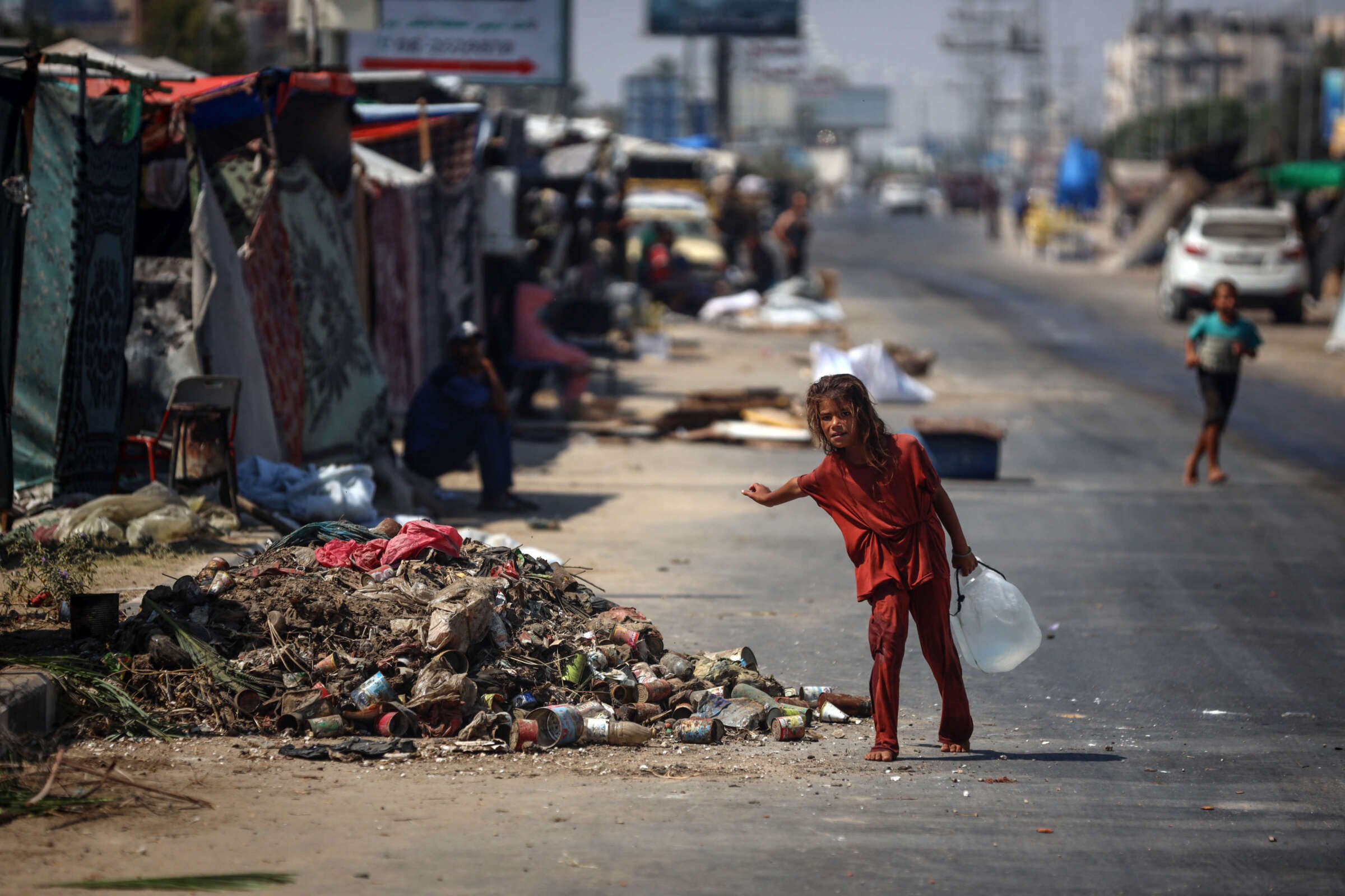 Israel Is Evacuating Palestinians From Safe Zones With Critical Water ...