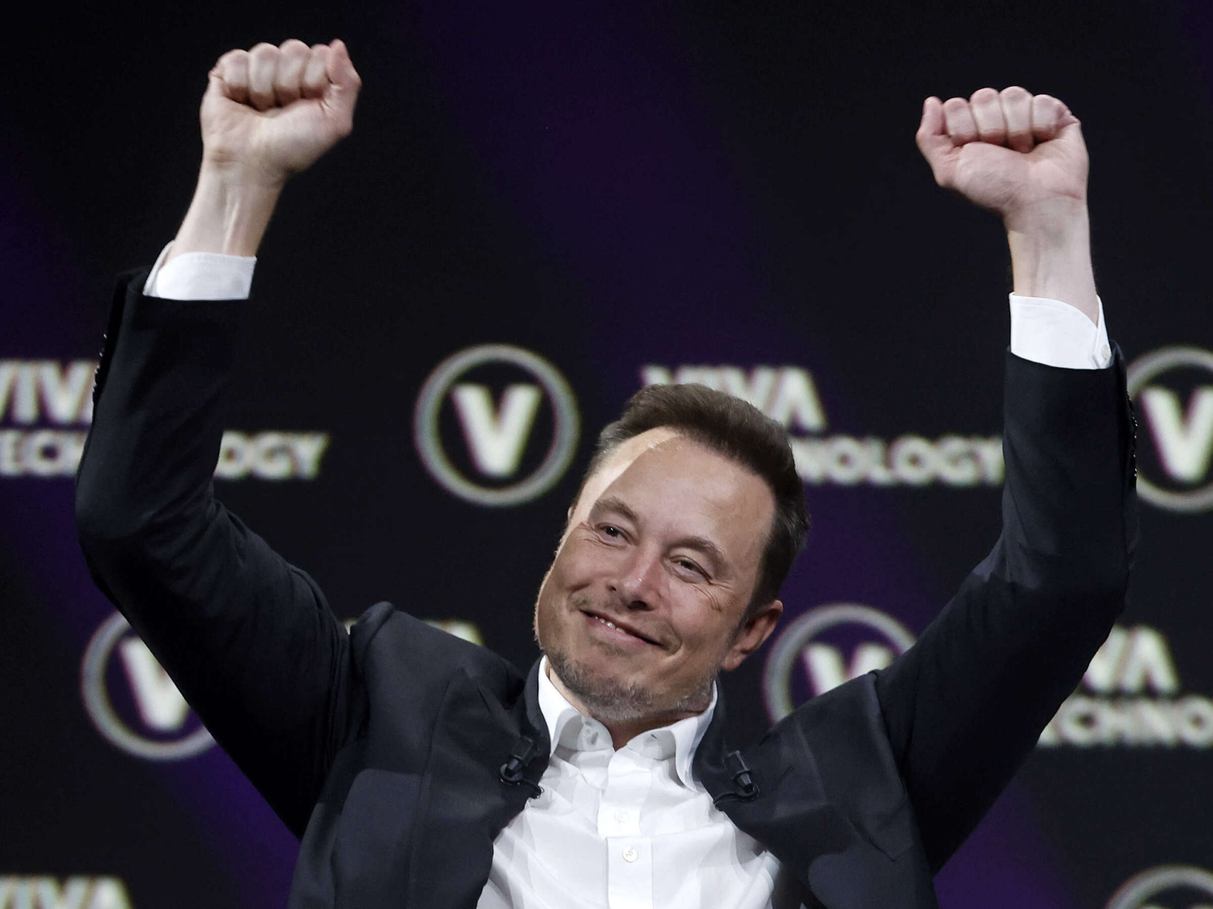 DOGE Heads Musk and Ramaswamy Signal Social Security Cuts Are Coming ...
