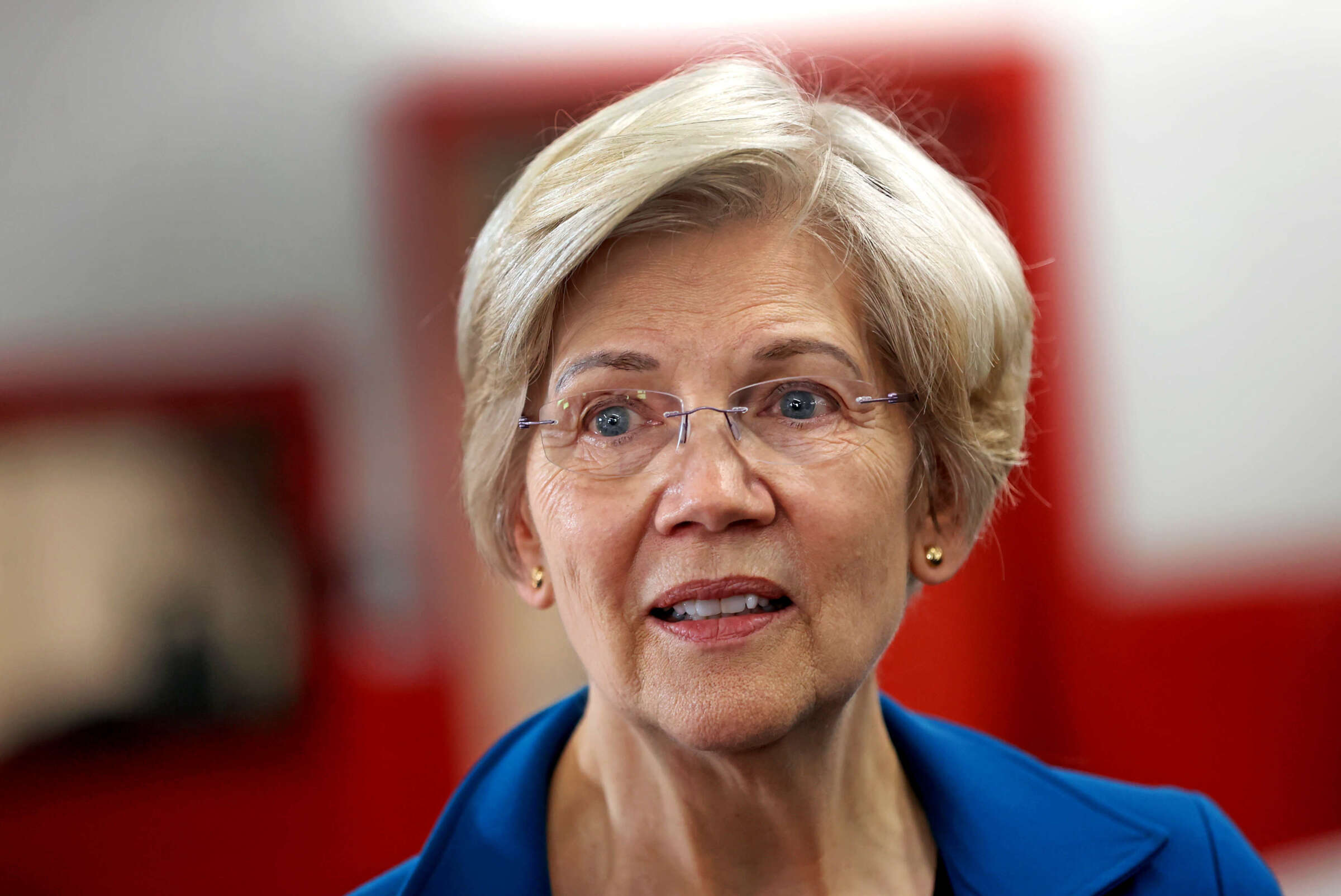 Warren Says She Supports Sanders’s Bid to Block Israel Weapons Deal ...