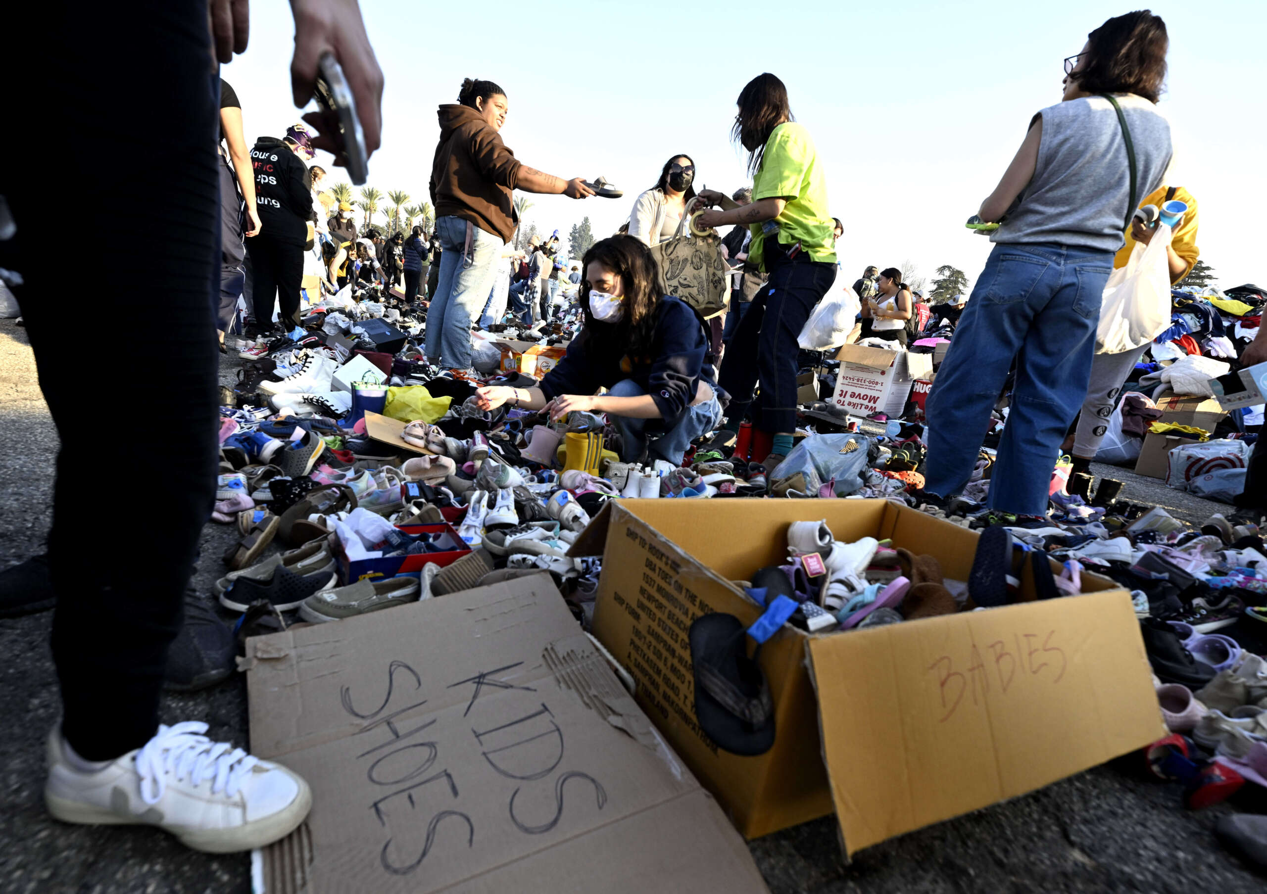 Mutual Aid Networks That Emerged in Housing Crisis Are Mobilizing Amid ...