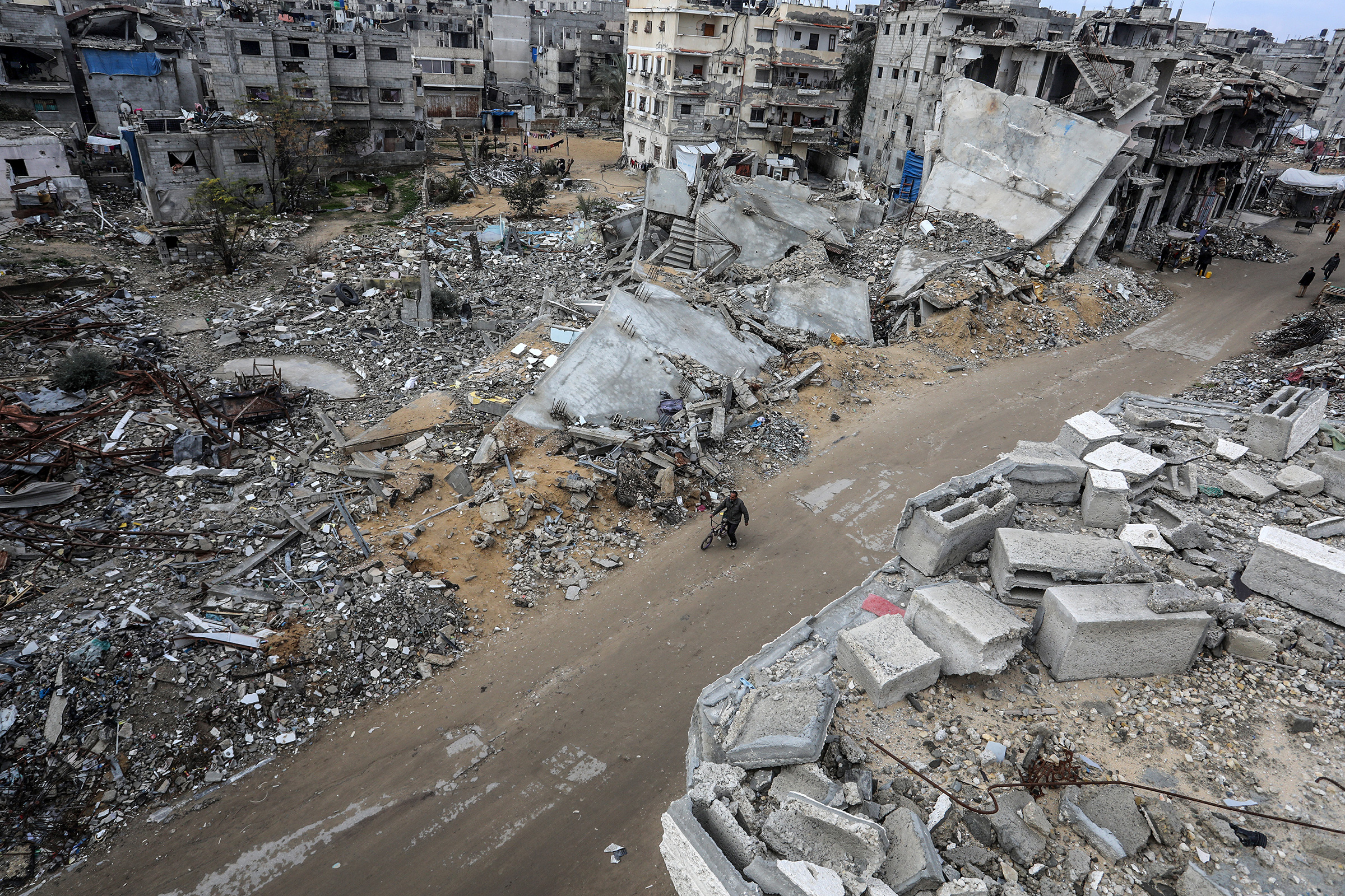 Rubble. Sewage. Desperation for Clean Water. This Is Gaza After ...