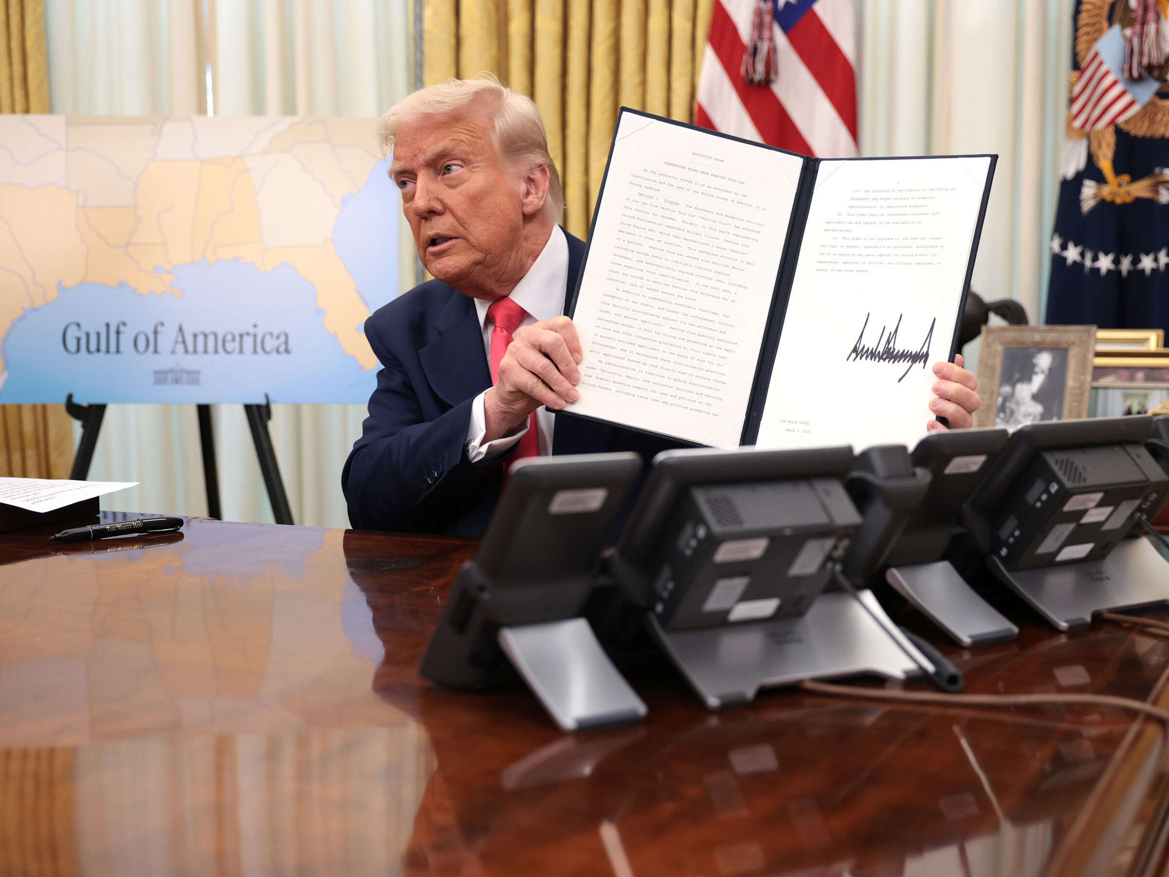 Over 250,000 Have Signed Petition Supporting Impeachment Investigation ...