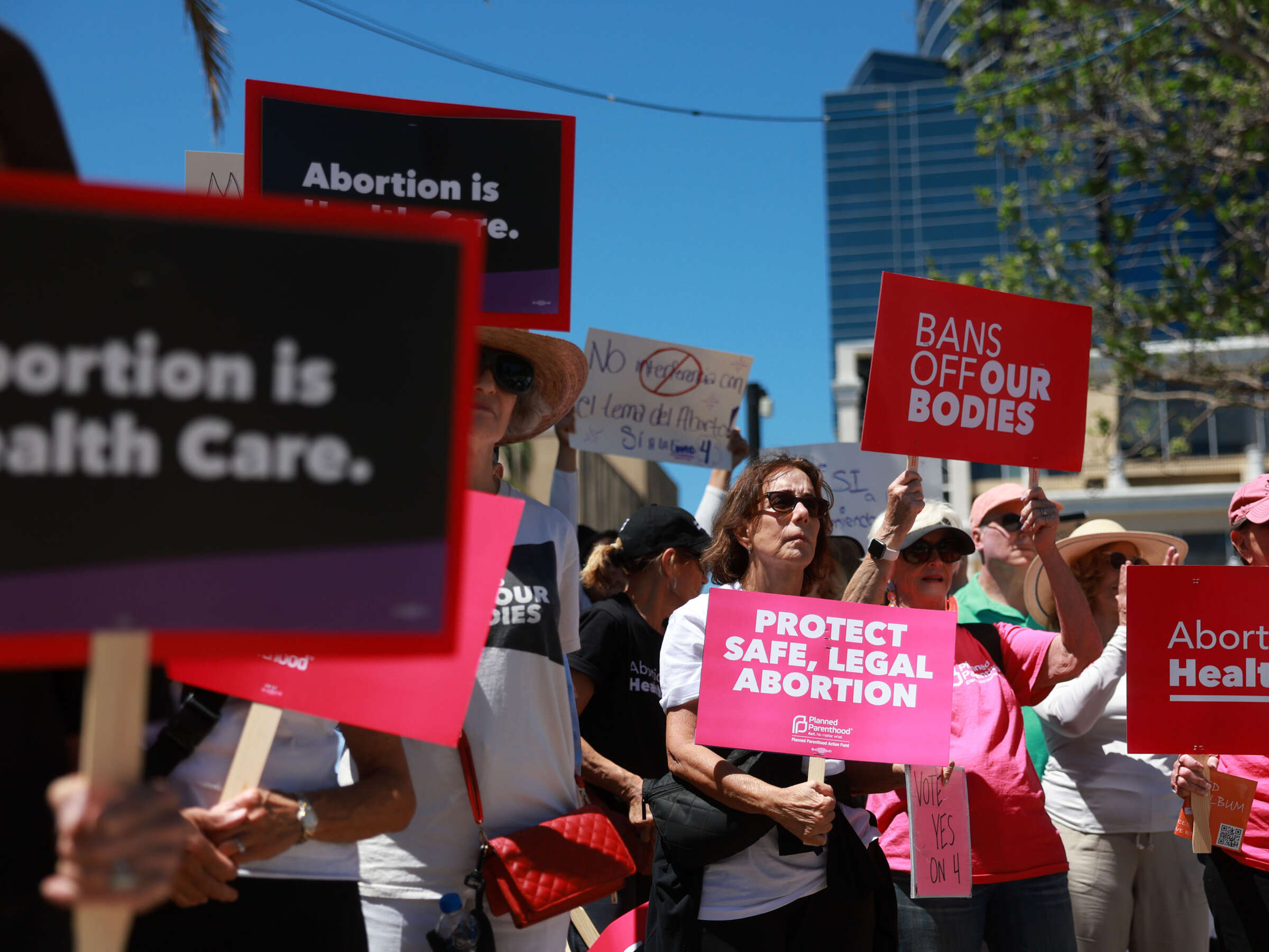 Experts Warn TX Bill Targeting Online Abortion Pills Will Have ...