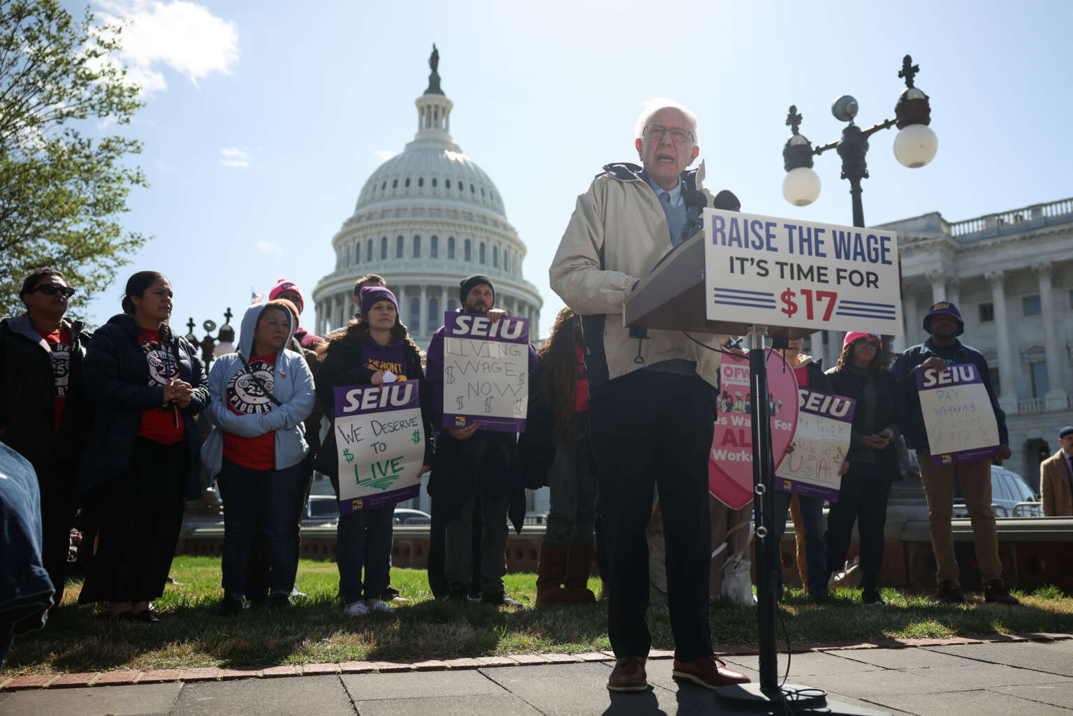 Bernie Sanders Demands a $17 Minimum Wage as Trump’s Tariffs Embarrass ...
