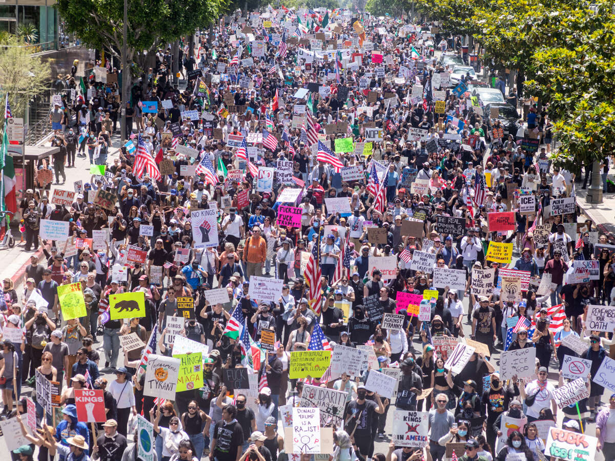 Sanders Joins Minnesota Rally as “No Kings” Protests Grow Nationwide ...