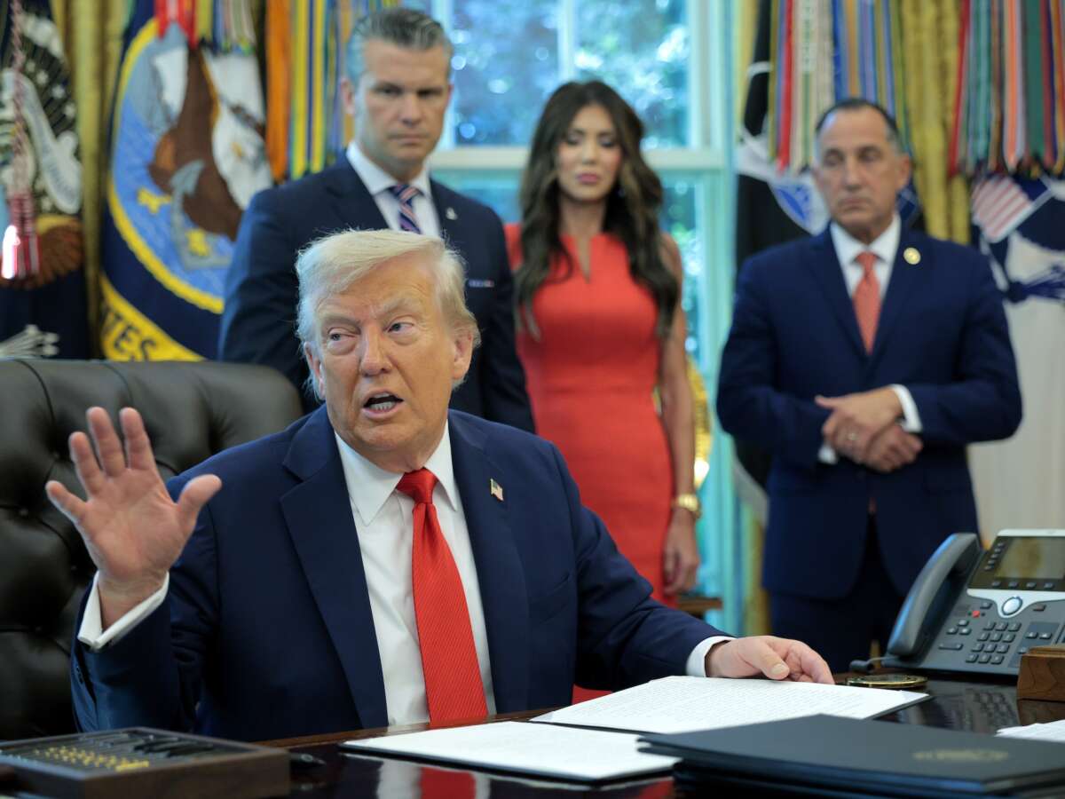 Tens of Thousands March to White House to Protest Trump’s Occupation of ...