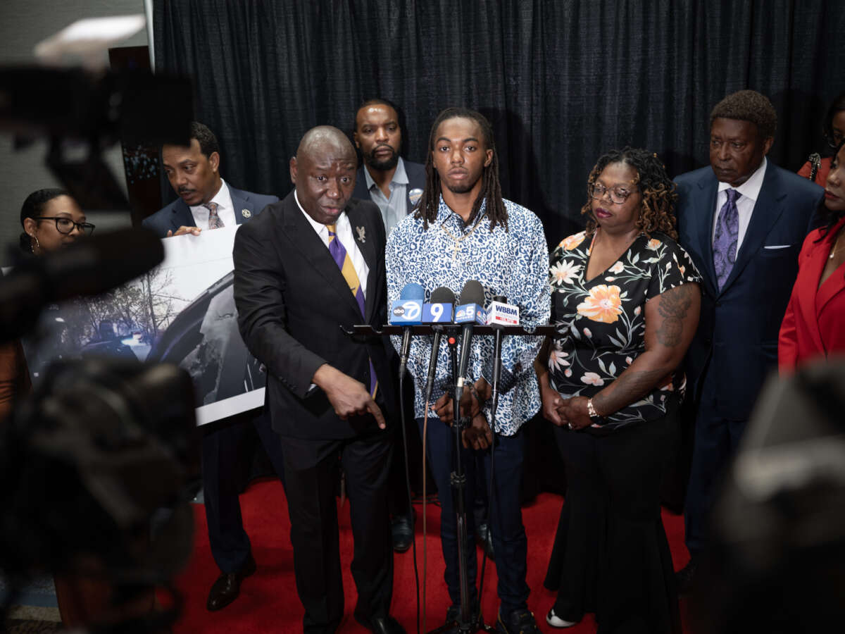 Police Are Increasingly Encrypting Their Radios to Block Scrutiny by ...