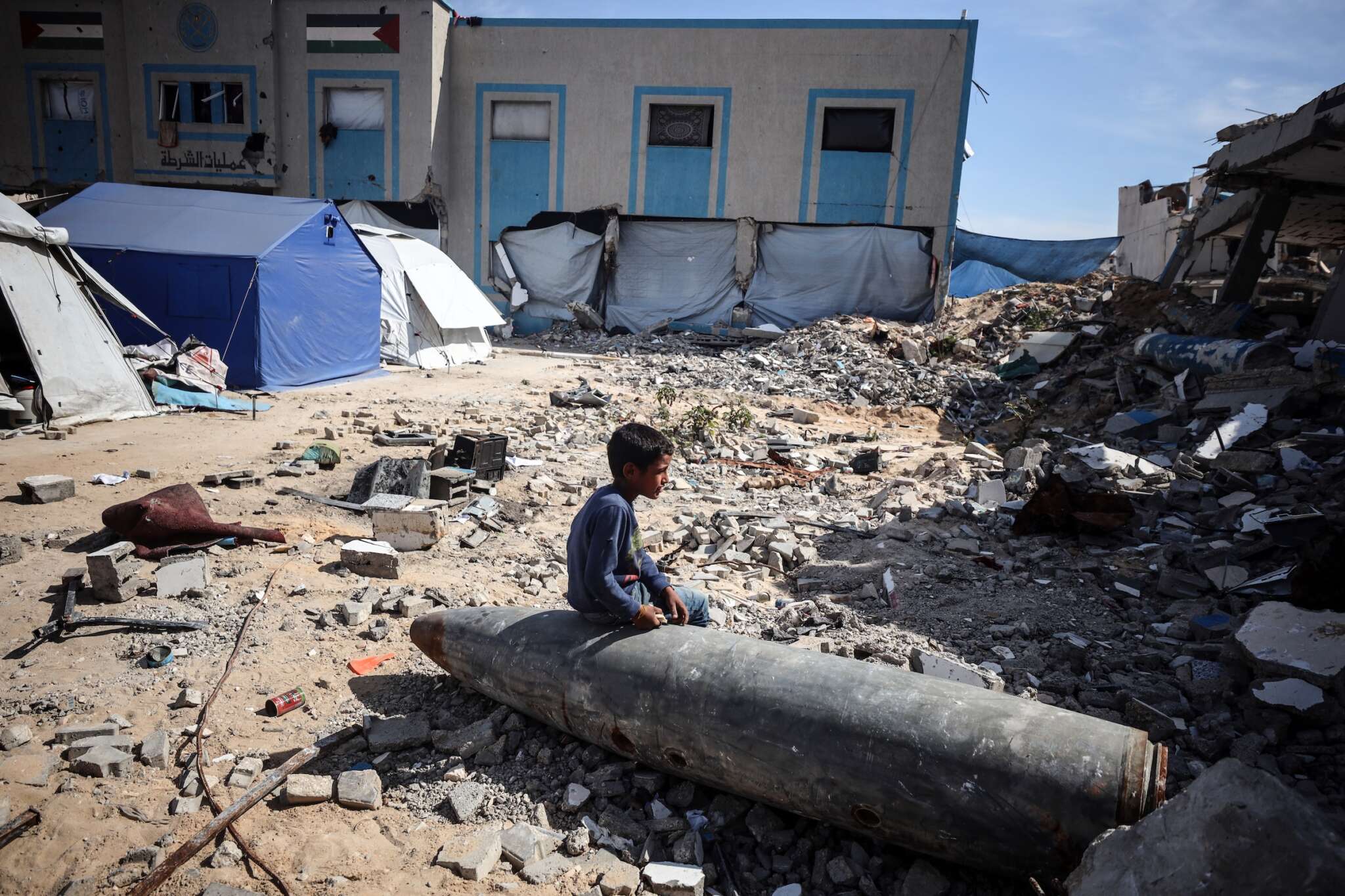Israeli Assault Has Left 20,000 Unexploded Bombs Across Gaza, Officials ...