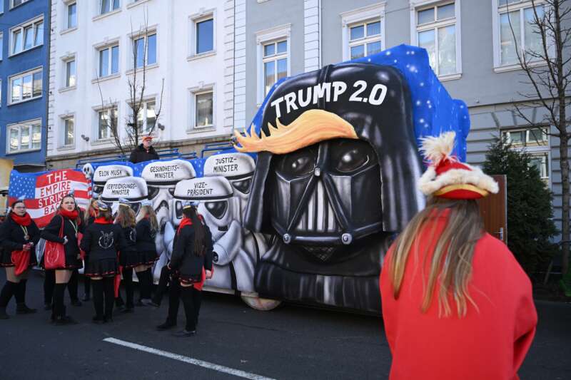 Protester Sues DC Police, National Guard Over Arrest for Playing Star ...