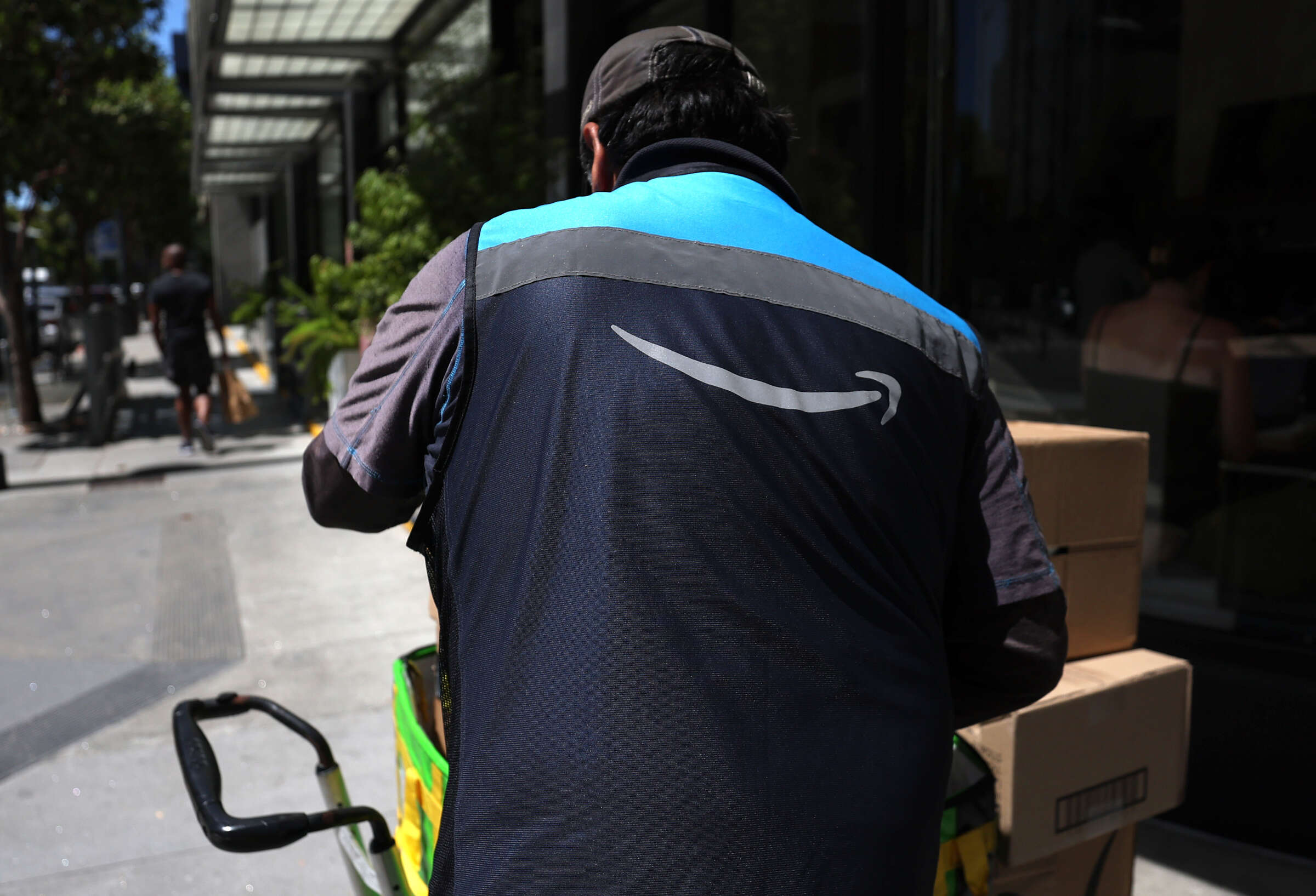 Amazon's Paid Union Buster Made In 1 Day When It Took Amazon's Drivers ...