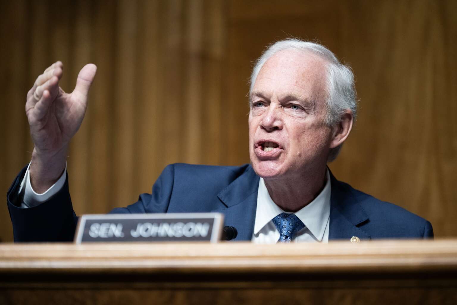 Ron Johnson Erupts During Senate Hearing as Ellison Defends Protesters ...
