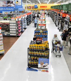 Female Wal-Mart Employees File New Bias Case | Truthout