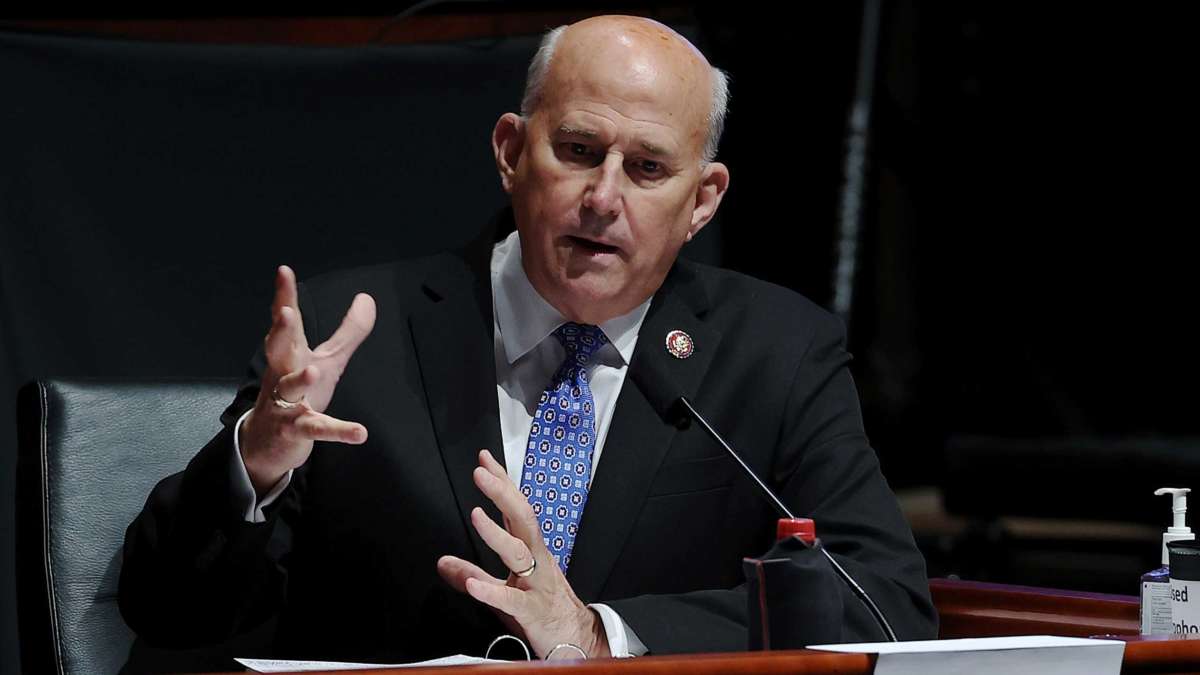 Congressman Who Refused to Wear Mask Tests Positive for COVID, Blames Masks