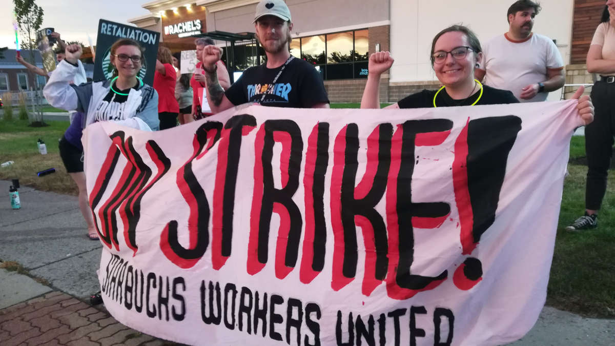 After Starbucks Fires Union Leader, Workers Strike for His Reinstatement