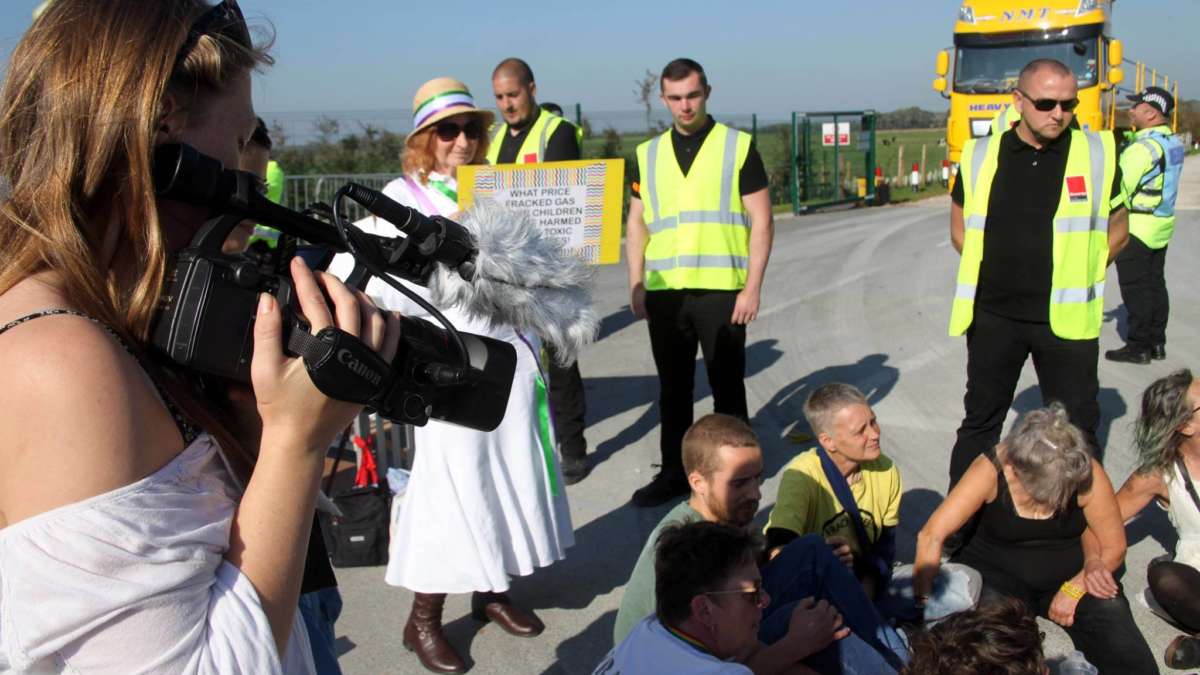 Liz Truss’s Overturn of Fracking Ban in the UK Is Sparking Grassroots ...